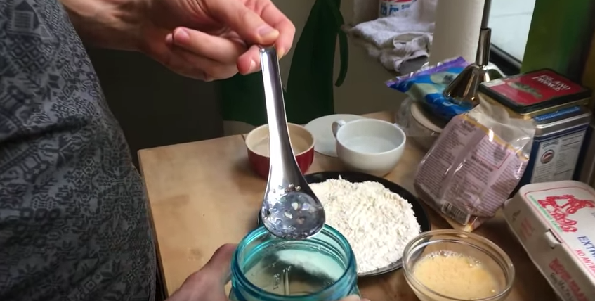 WATCH: Man cooks deep-fried water | Inquirer Technology