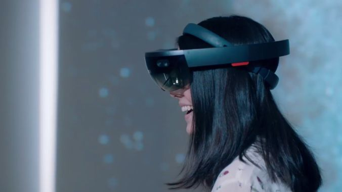 WATCH: Microsoft invites girls into science, tech with HoloLens reel ...