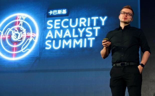 Expert: Beware of sharing data on socmed pages | Inquirer Technology