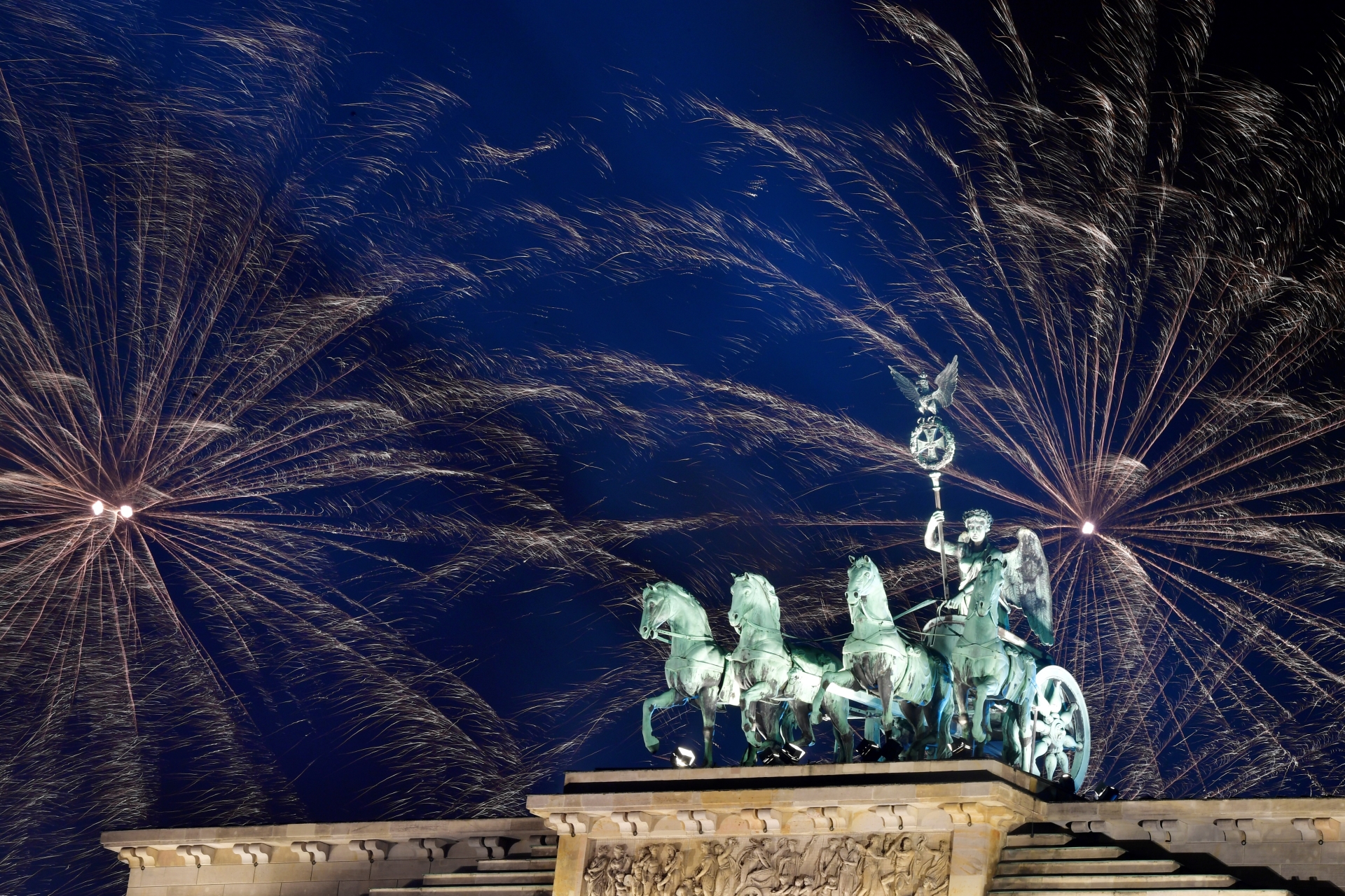 German fireworks sales fizzle on climate anxiety | Inquirer Technology