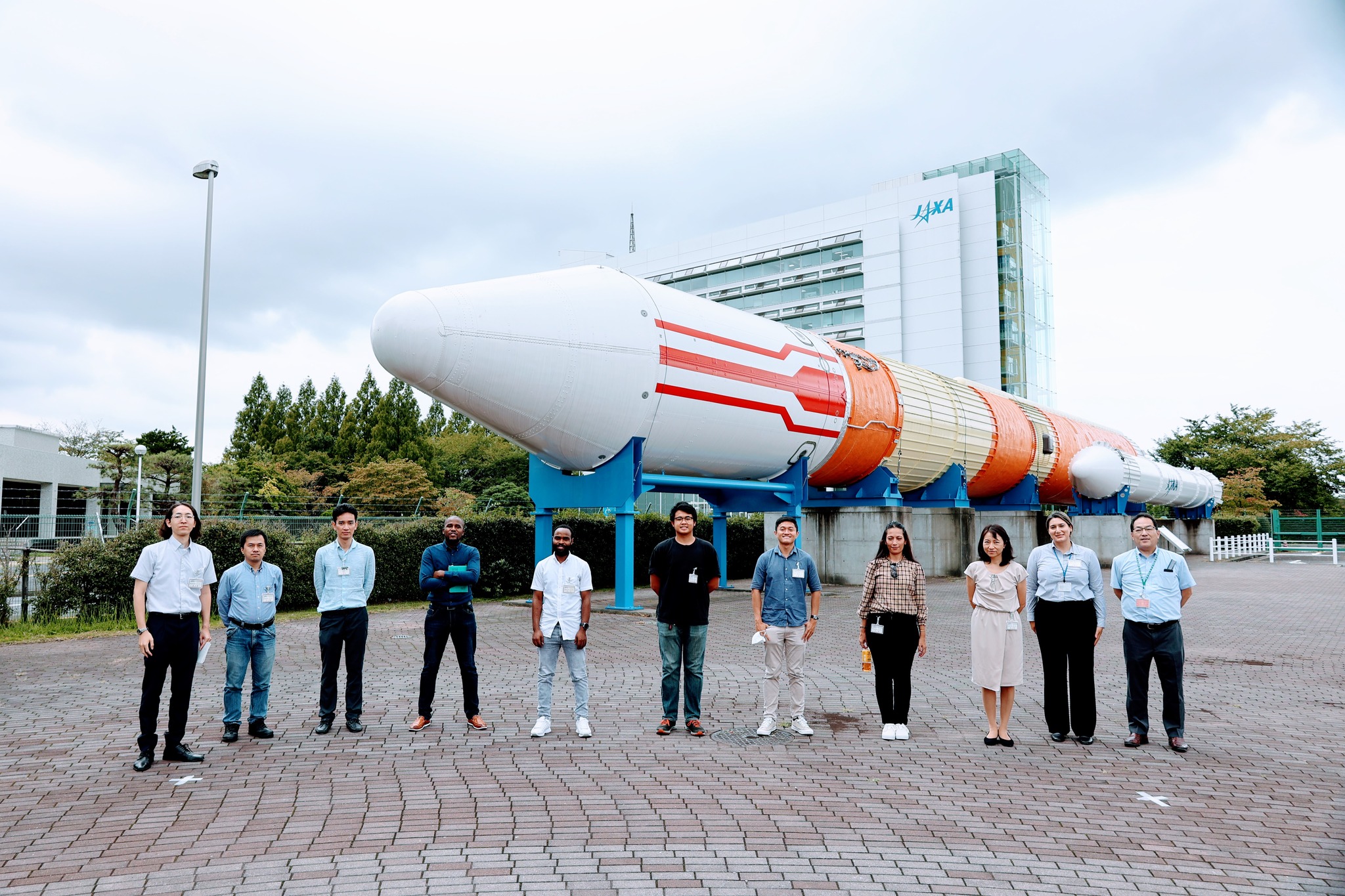 Two Filipino students are first recipients of Japan's Space Tech ...