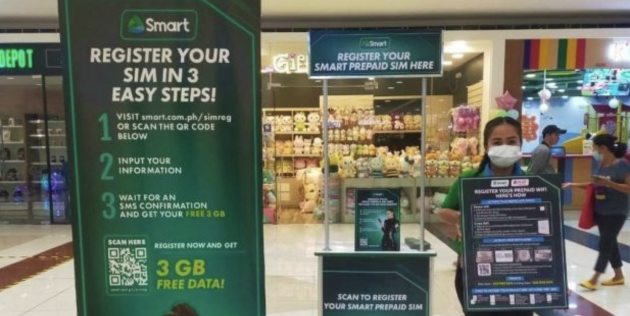 Smart, TNT roll out SIM Registration touchpoints at SM Supermalls to assist subscribers
