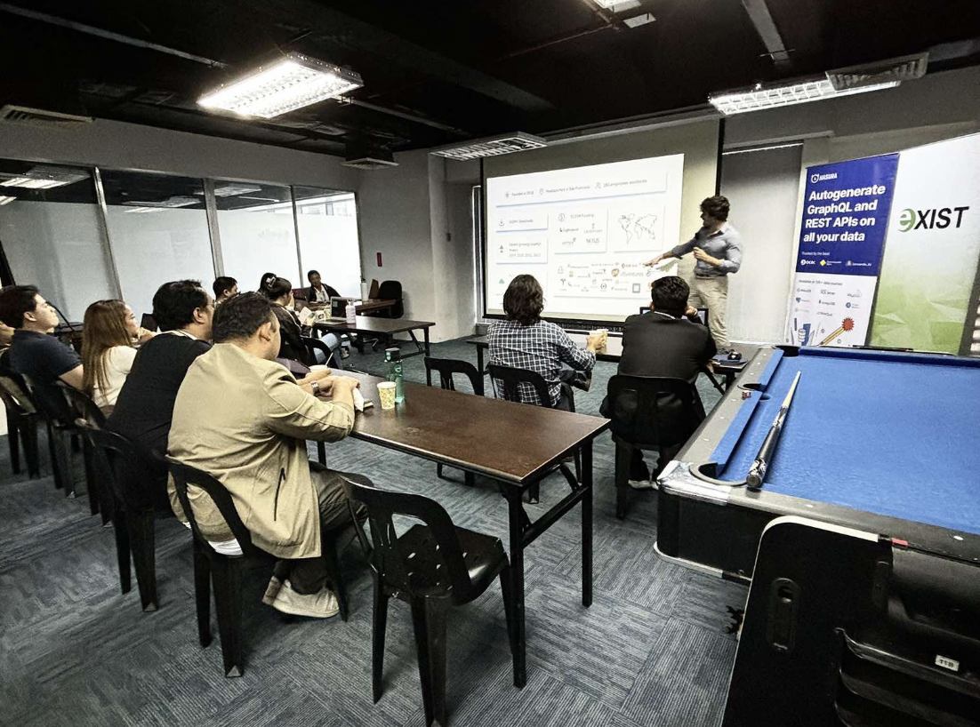 Evolving together: Innovation and collaboration in the Digital Age with ...