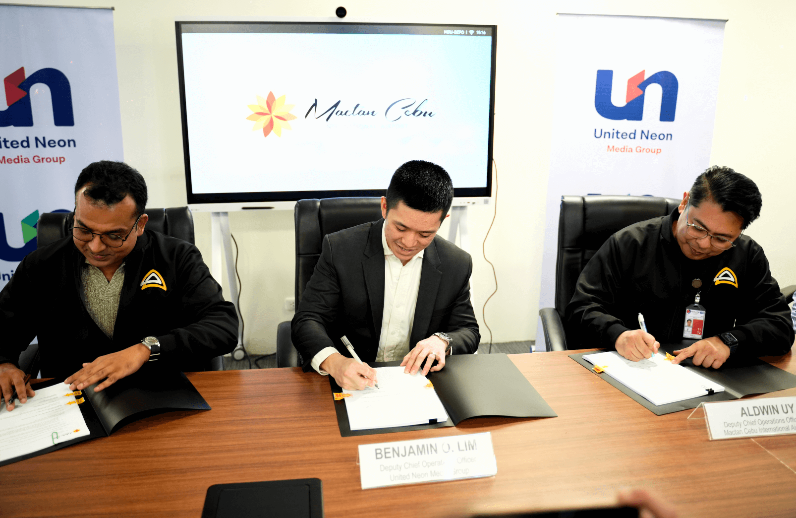 MCIA awards exclusive advertising concession to United Neon | Inquirer ...