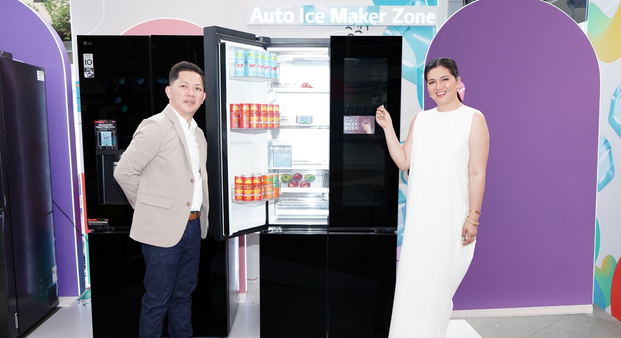 LG’s innovative refrigerators take center stage, featuring advanced ice ...
