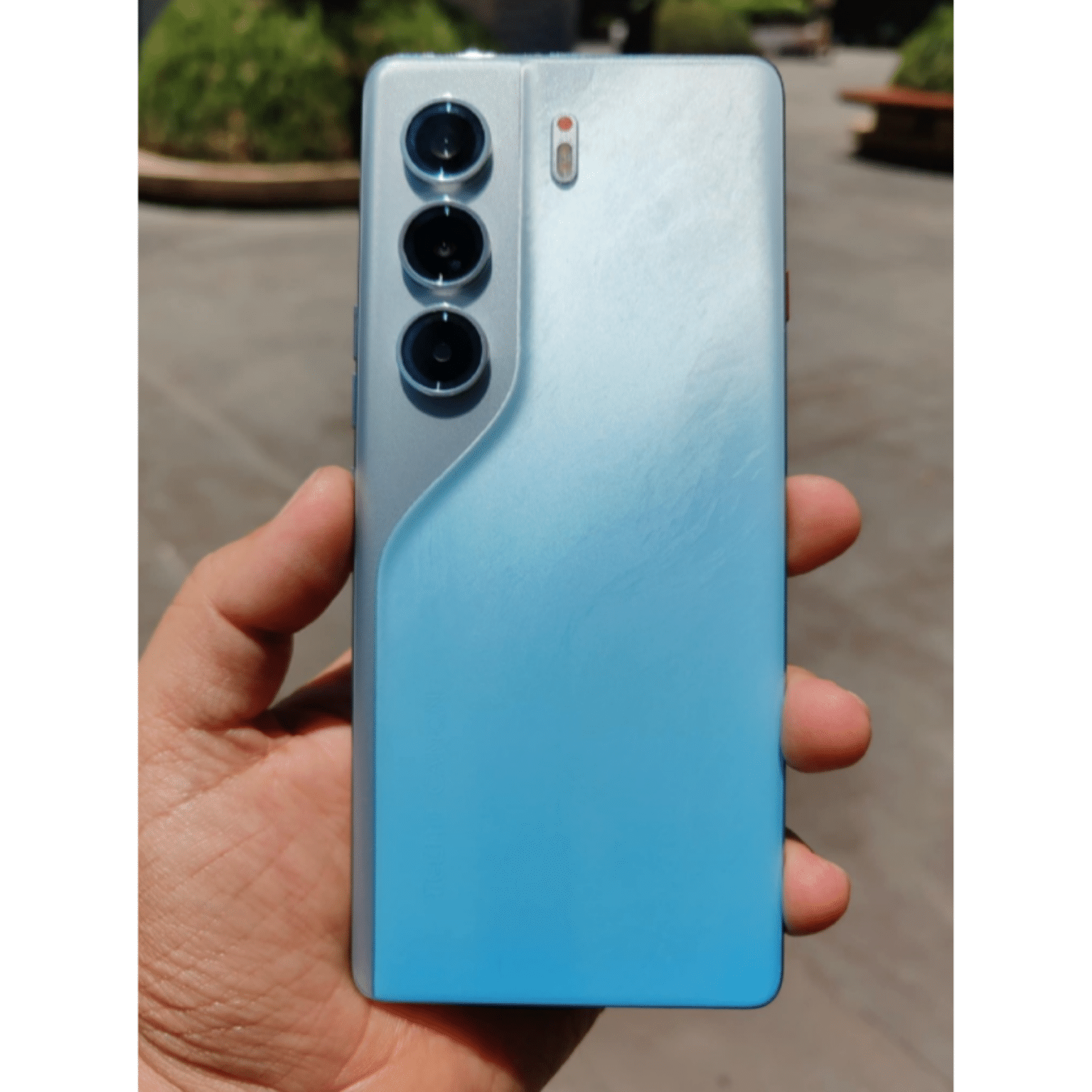 TECNO CAMON 40 Pro 5G review—beauty, brawn, and brains