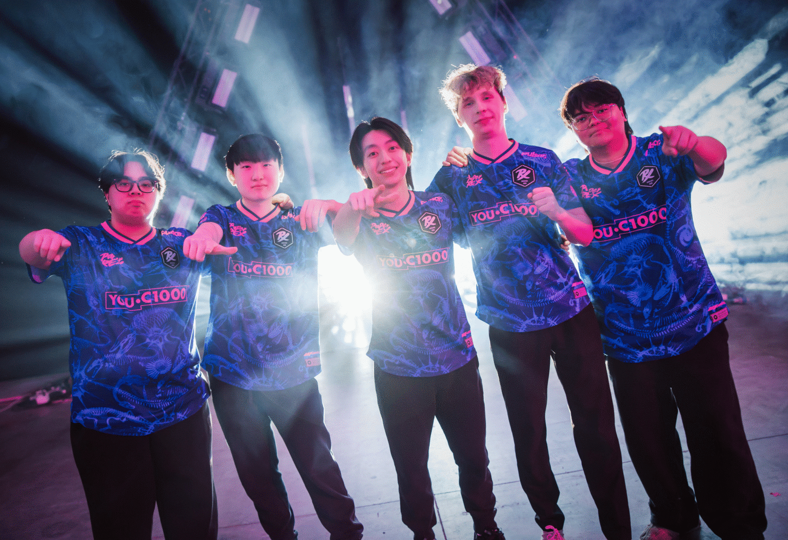 Invy, GLYPH, shine in Masters debuts